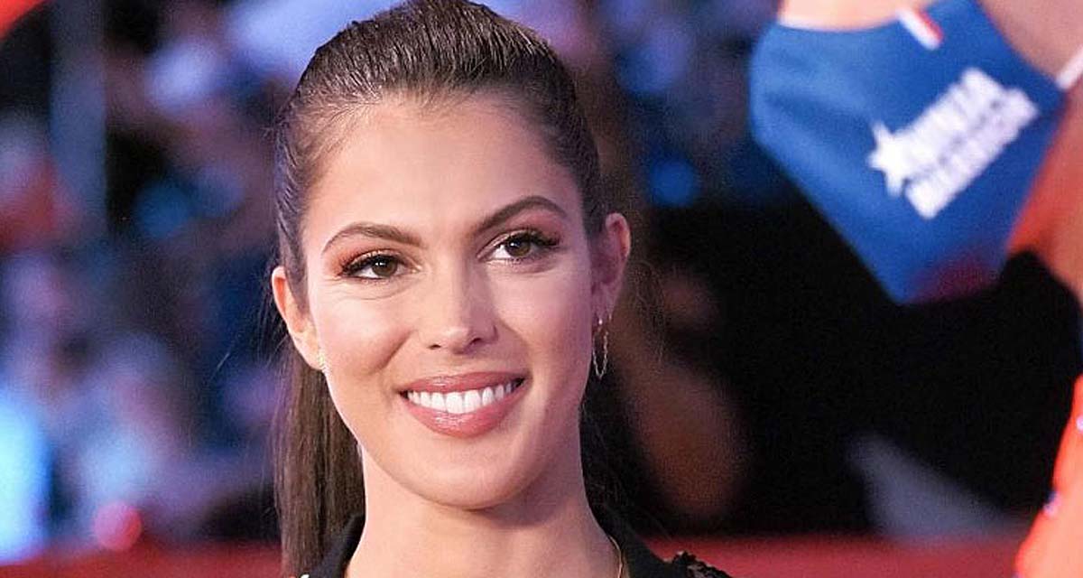 Iris Mittenaere fait sensation avec cette robe nuisette - MagFéminin.com